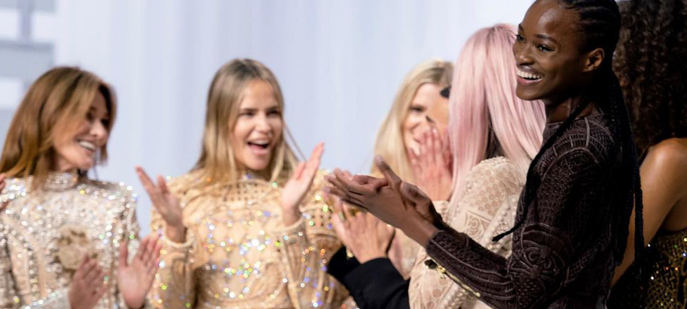 This is how you create the hair look of the BALMAIN Spring/Summer 2022 ...